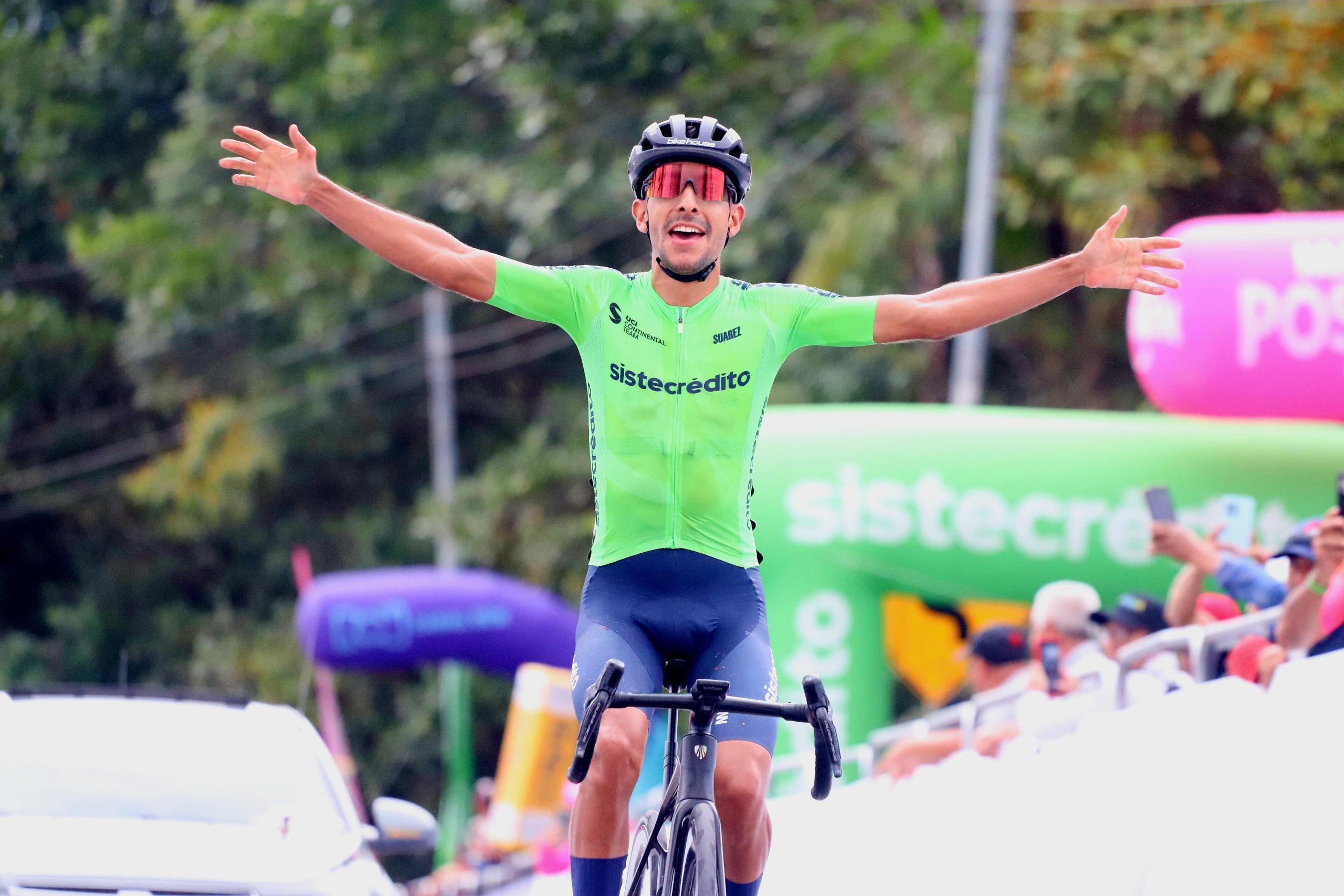 Sebastián Castaño conquista el Alto del Porvenir y se viste de líder en ...
